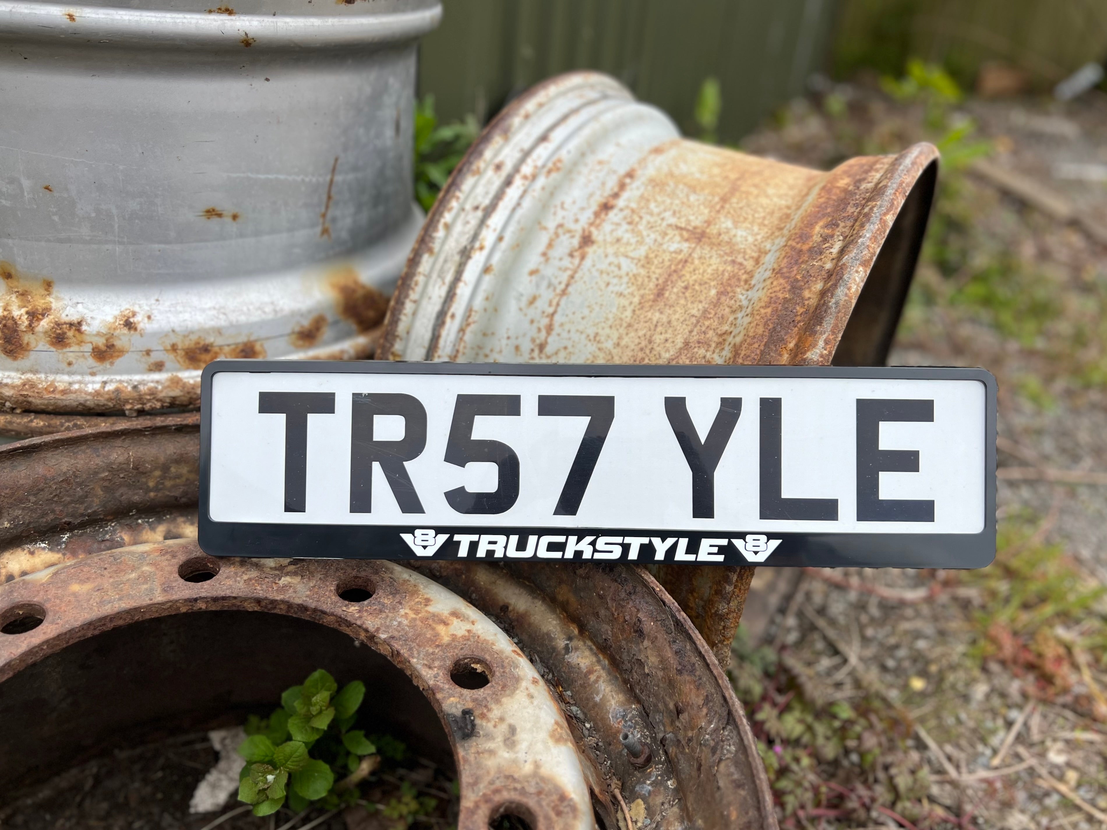 TruckStyle V8 Number Plate Surround – TruckStyle LTD